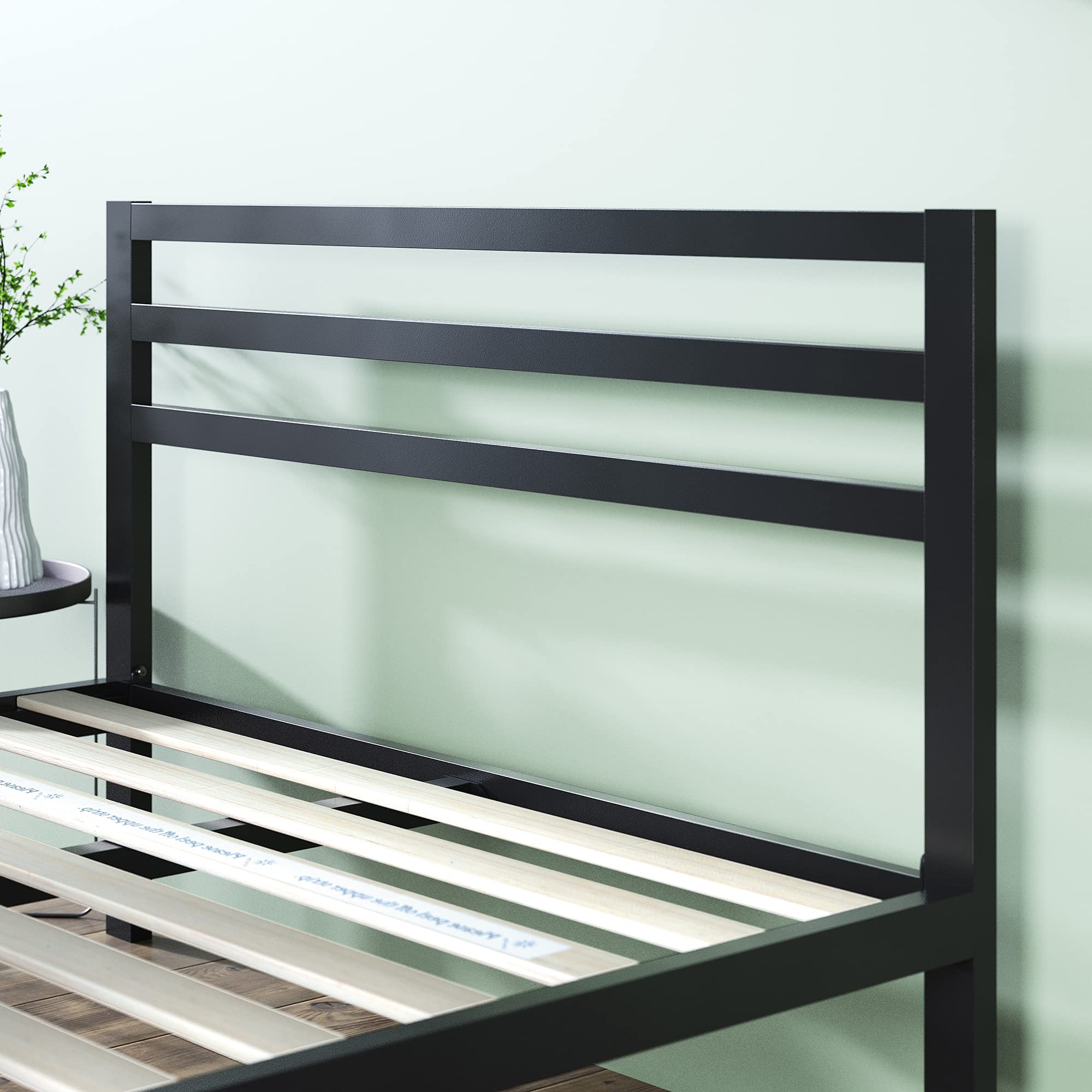 ZINUS Mia Metal Platform Bed Frame with Headboard / Wood Slat Support / No Box Spring Needed / Easy Assembly, Queen