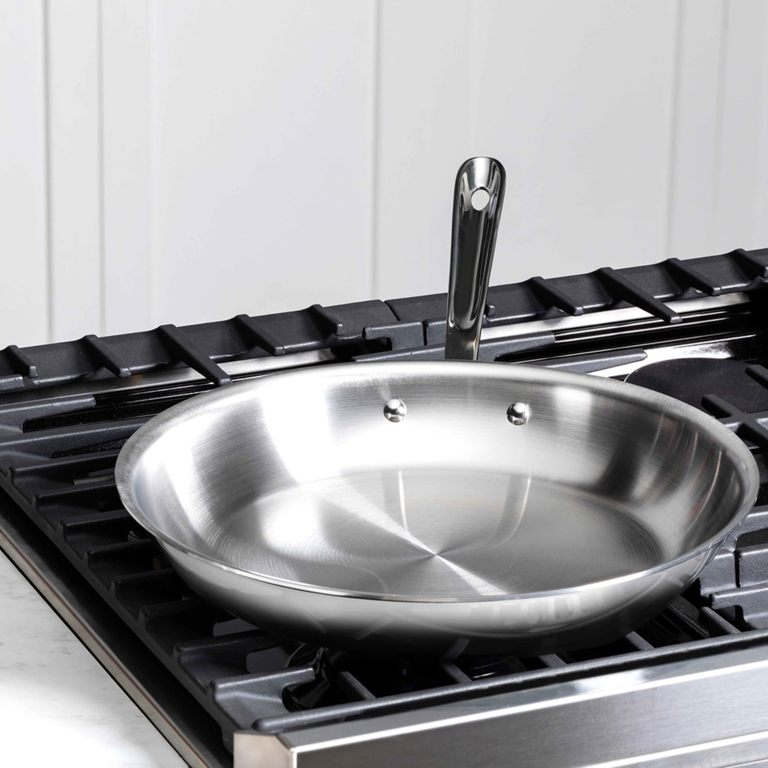 All-Clad D3 Stainless Cookware, 12-Inch Fry Pan With Lid, Tri-Ply Stainless Steel, Professional Grade, Silver