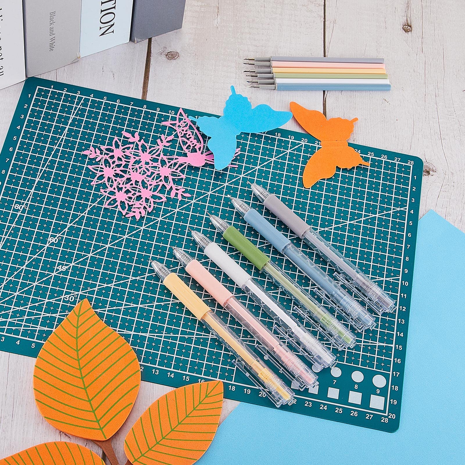 Craft Cutting Tool Paper Pen Cutter Knife Creative Retractable Hobby Knife Blade Art Utility Precision Paper Cutting Carving Tools with Pocket Clip for DIY Drawing Scrapbooking, 6 Colors (6)