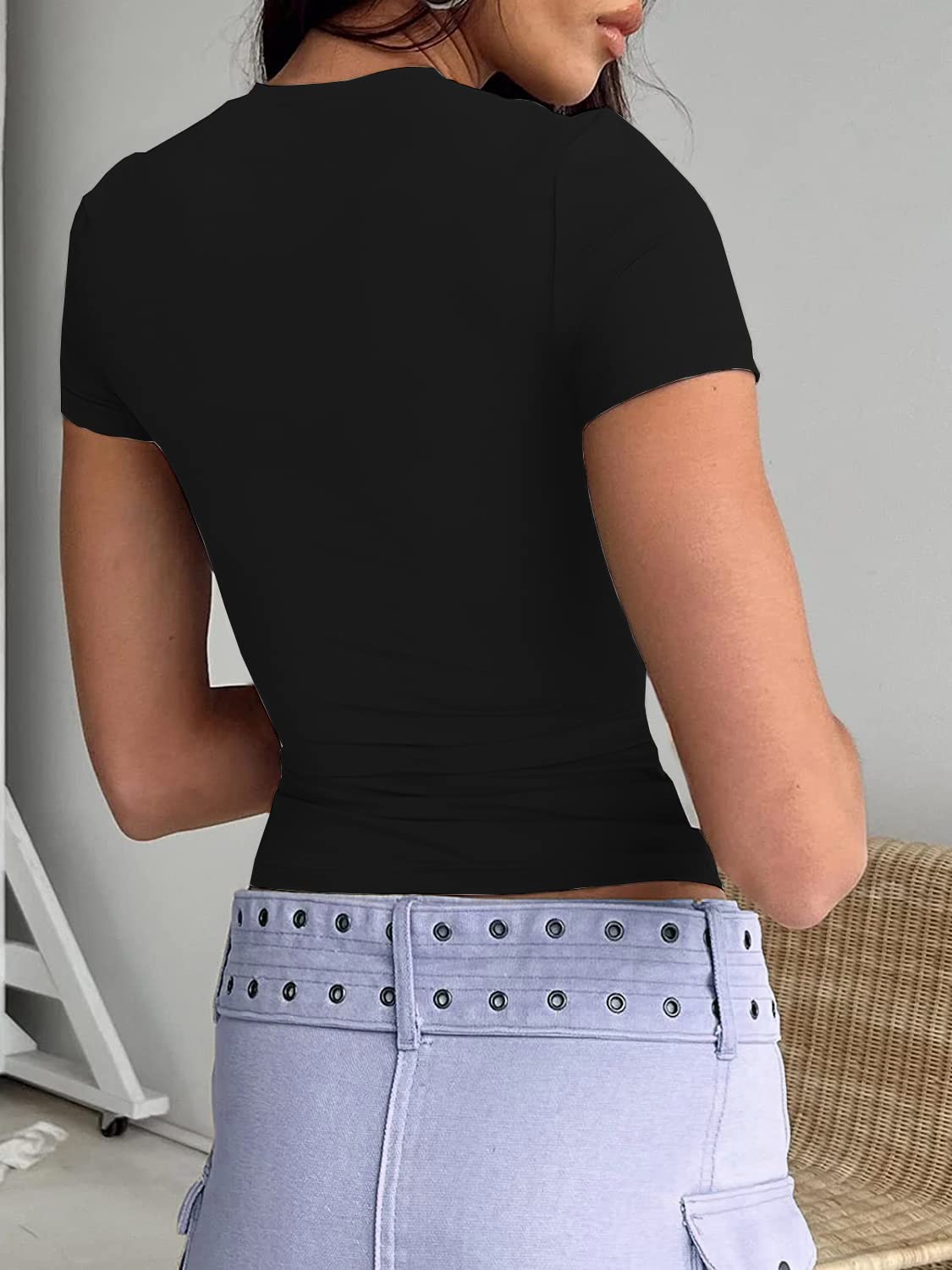 Dwnval Women Sexy Basic T Shirts Tops Spring Summer Short Sleeve Crewneck Slim Fit Cute Crop Top Blouses(Black, S)
