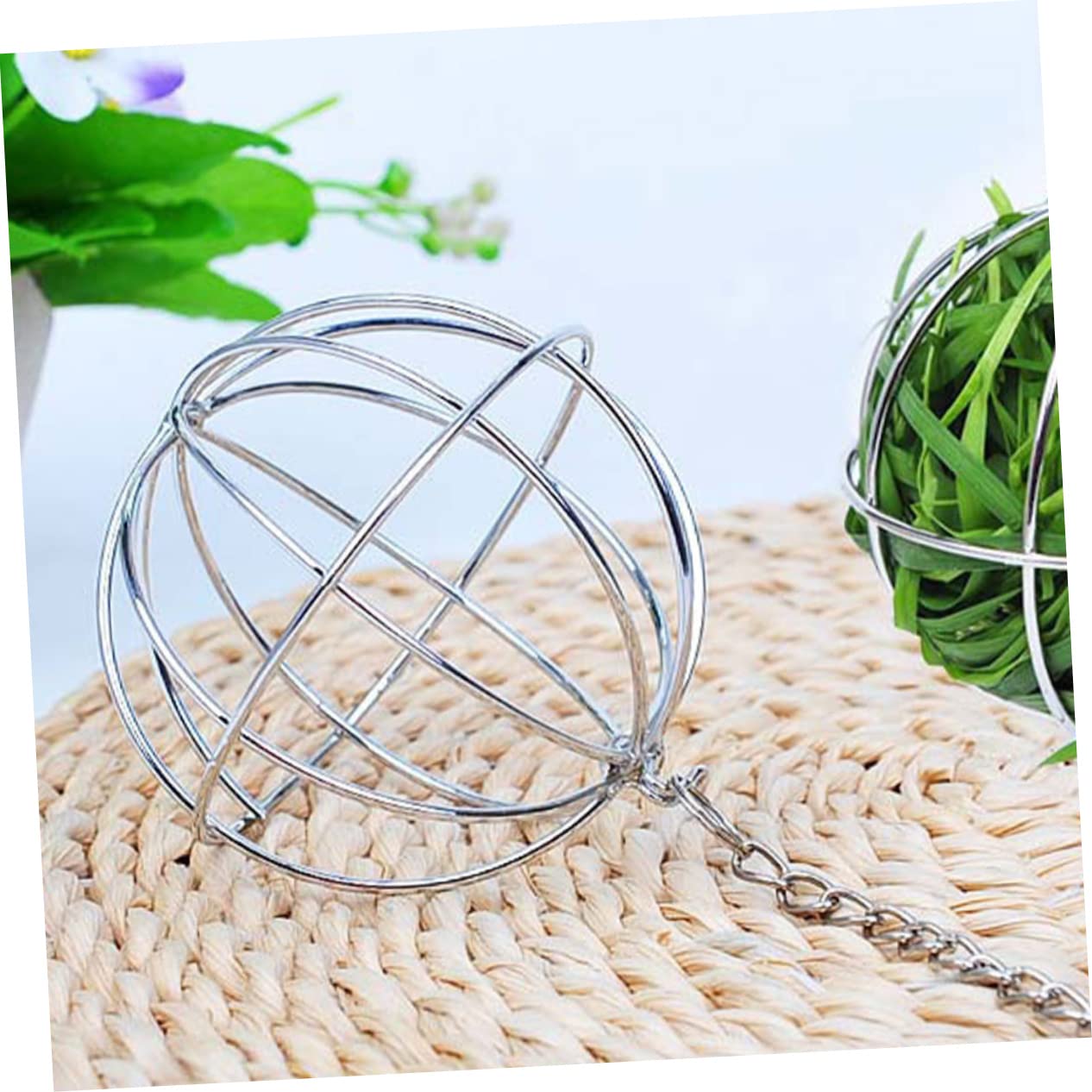balacoo 2 pcs Sphere Hay Feeder Guinea Pig Hamster Hanging Grass Dispenser Pet