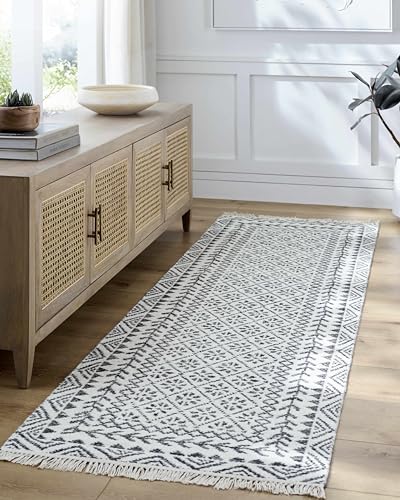 Hauteloom Hulda Wool Living Room, Bedroom Area Rug - Bordered - Boho, Bohemian Carpet - Modern Farmhouse - Gray, Black, White - 8' x 10'