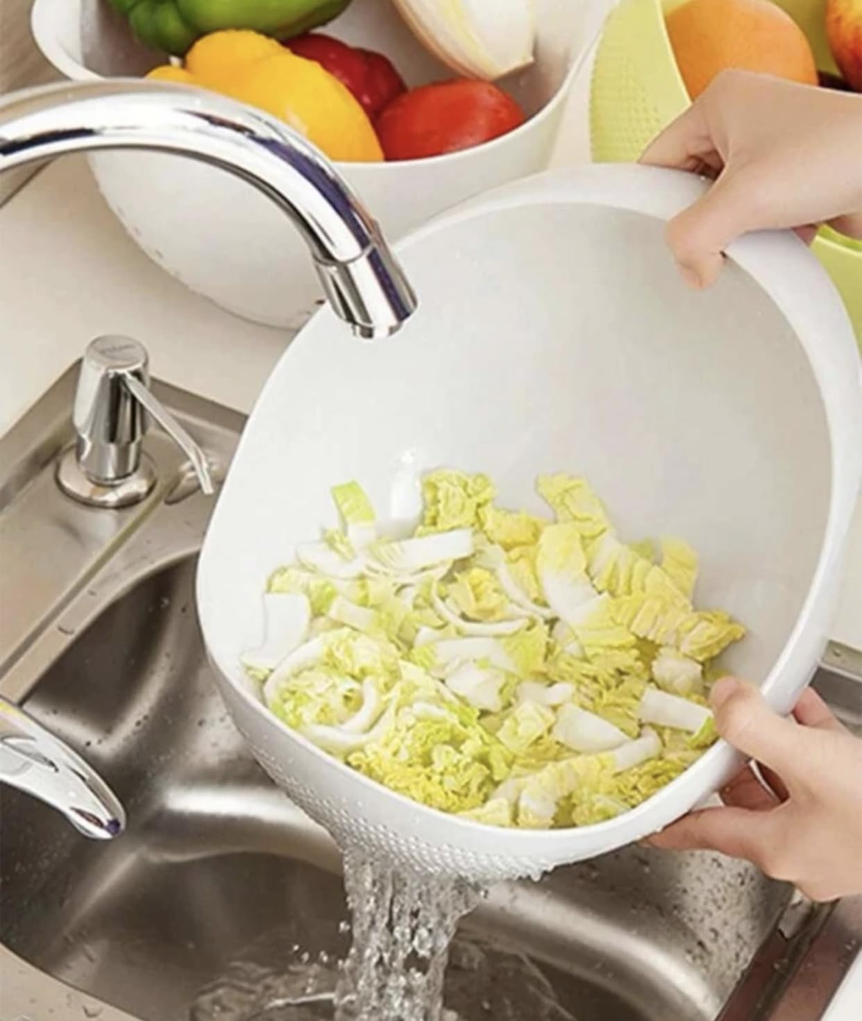 2-In-1 Rice Strainer, Beans Washer Strainers and Colanders - Washing Bowl for Vegetables and Fruits (white)