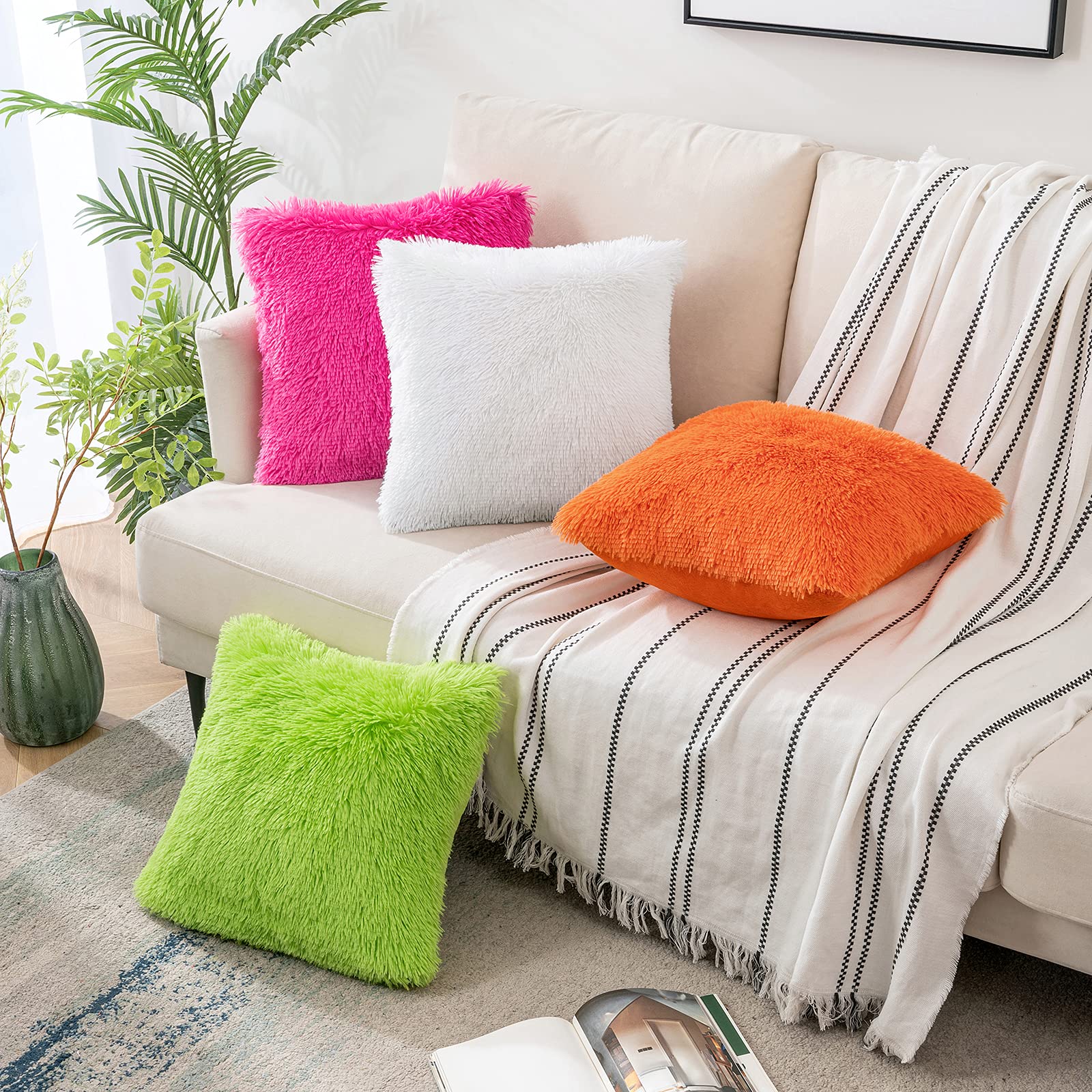 Woaboy Pack of 2 Luxury Faux Fur Throw Pillow Covers Decorative Soft Fluffy Plush Pillowcases Square Cushion Covers for Living Room Sofa Bedroom 20x20 Inch Green