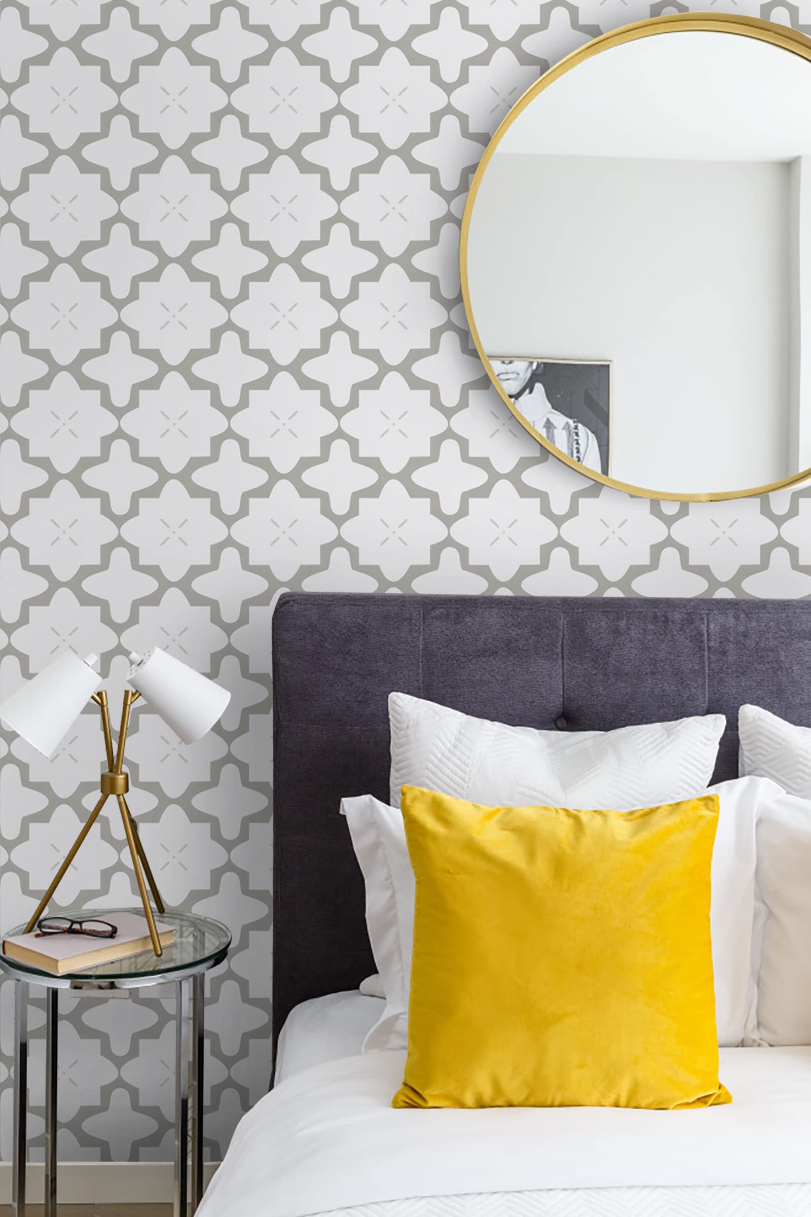 GloryTik 17.7" x 78.7" Trellis Contact Paper Grey and White Peel and Stick Wallpaper Self Adhesive Wallpaper Gray Geometric Removable Wallpaper for Cabinets Drawer Room Wall Decoration