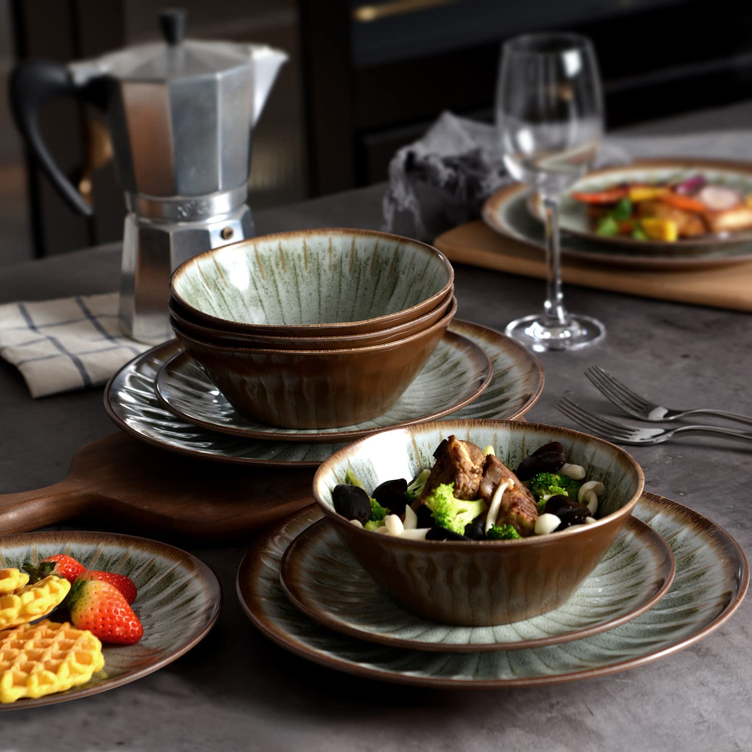 Gufaith Melamine Dinnerware Sets for 4,12 Pcs Party Plates and Bowls Sets,Outdoor Use Harvest Dinner Dishes Set,Great for RVs Camping,Lightweight Unbreakable,Dishwasher Safe,Sage Green