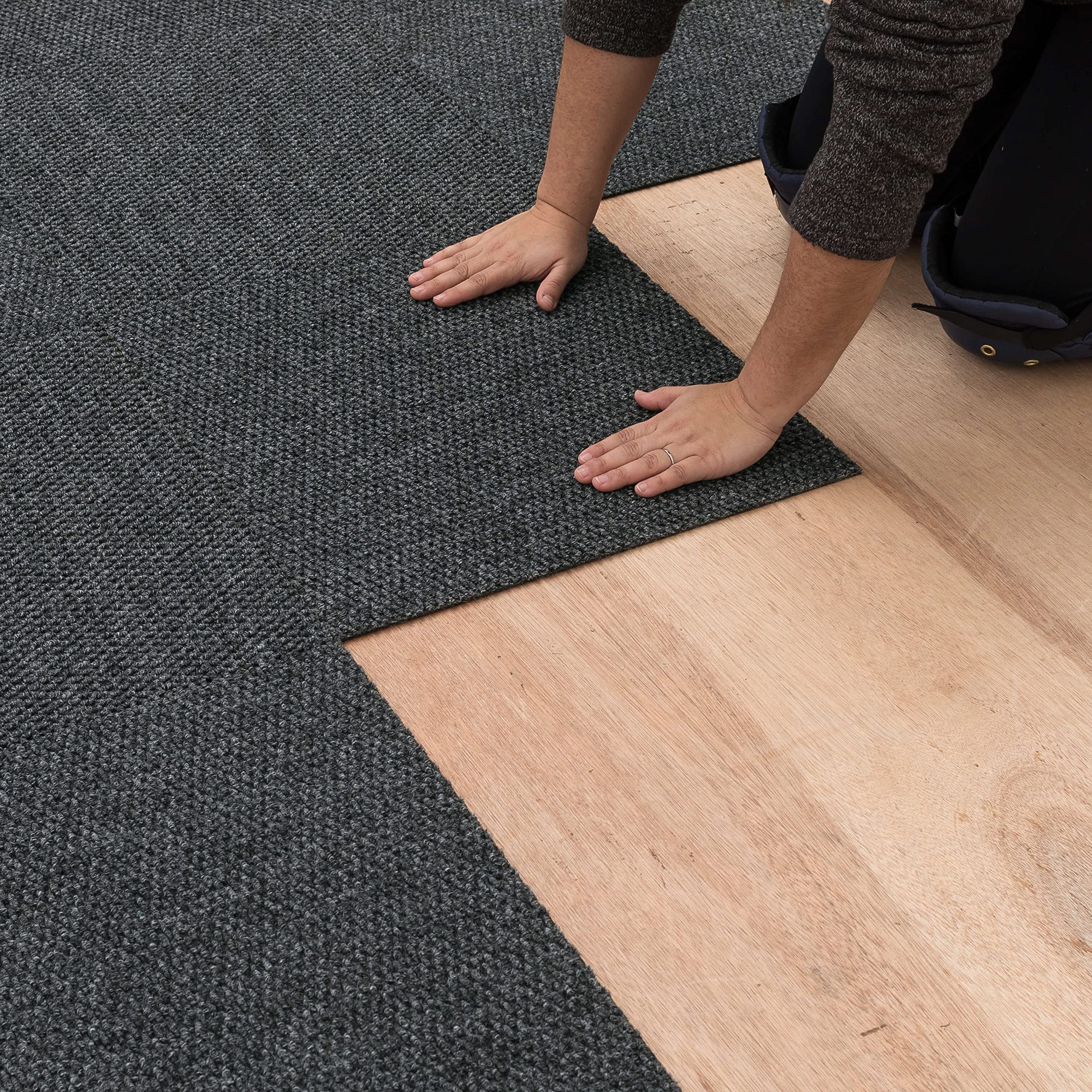 Mohawk Home 18" x 18" Indoor/Outdoor 0.25" Pile Height, Peel and Stick Carpet Tile, Grey Polyester, (10 Tiles) (22.5 sqft/Box)