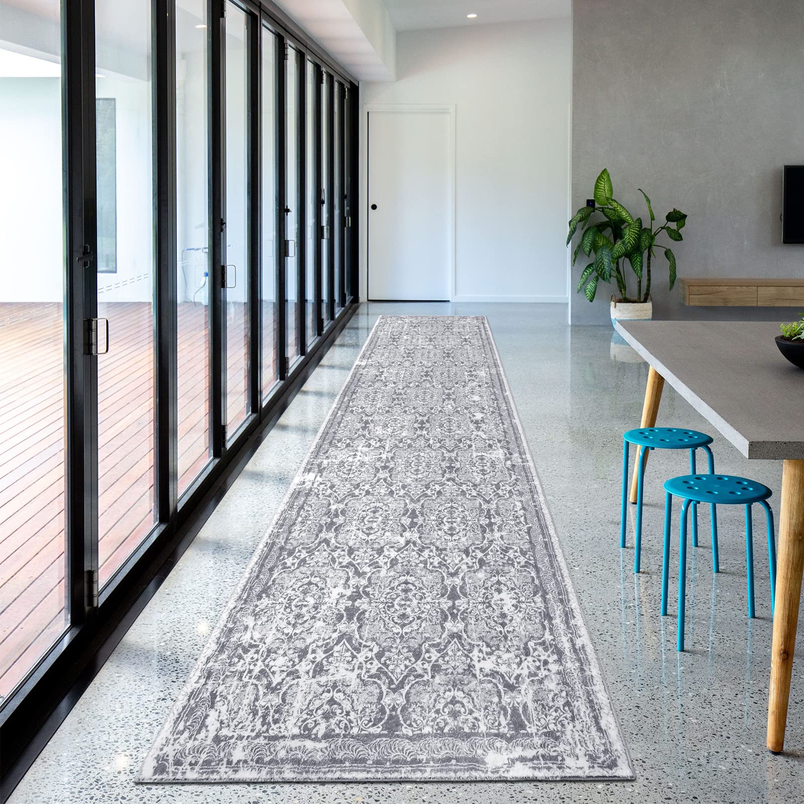 Vaukki Hallway Runner Rug, Vintage Shaggy Soft Laundry Rug Runner, Non Slip Entryway Runner Mat, Washable Farmhouse Kitchen Area Carpet for Bathroom, Entryway and Bedroom (2'6'' X 10', Grey)
