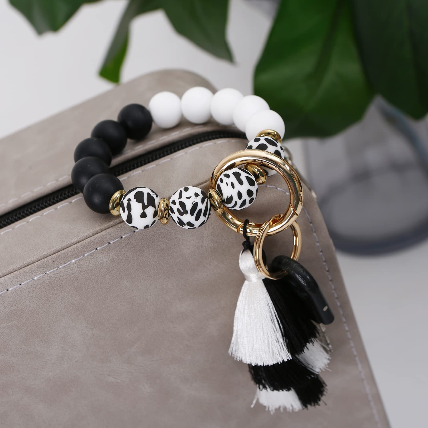 Poagoep Silicone Key Ring Bracelet Beaded keychain Wristlet Beaded Bangle Wristlet Keychain House Car Keys for Women(3cow)