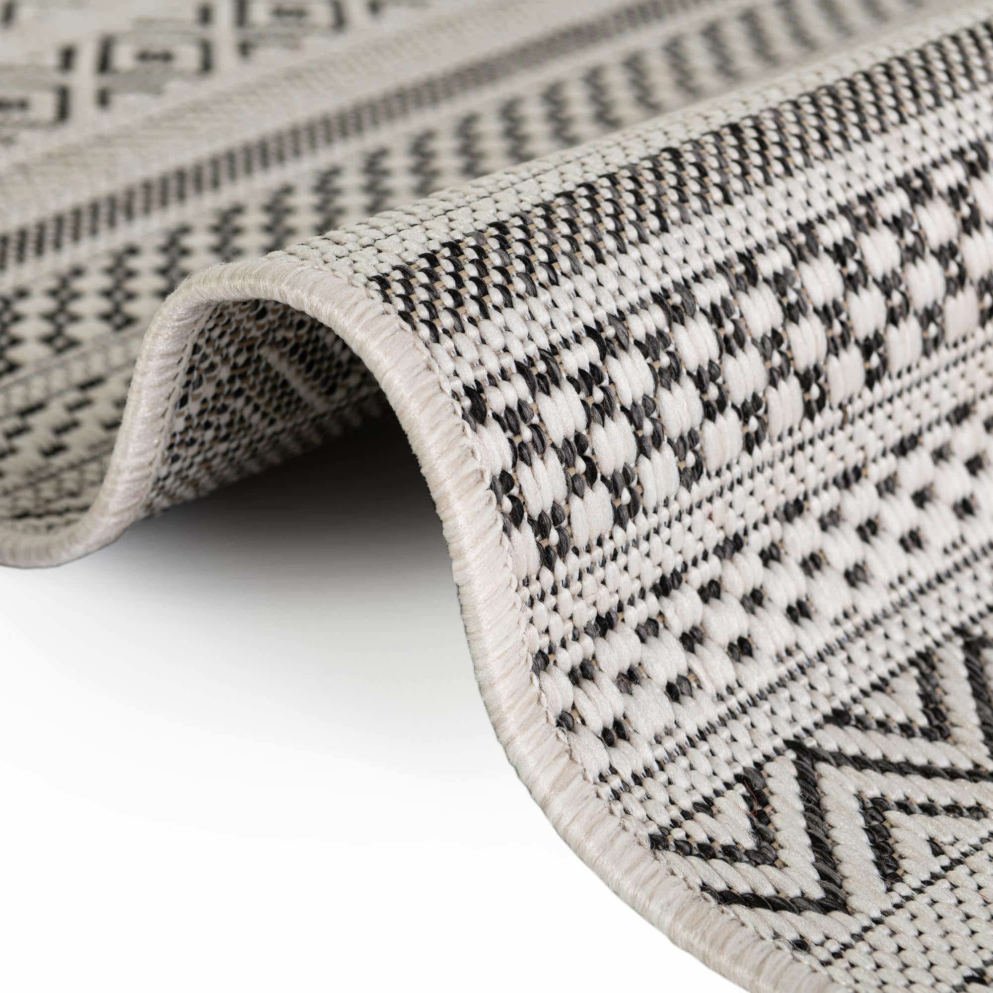 Rugs.com Outdoor Ribbon Collection Rug β 2' 7 x 12' Runner Beige Flatweave Rug Perfect for Hallways, Entryways