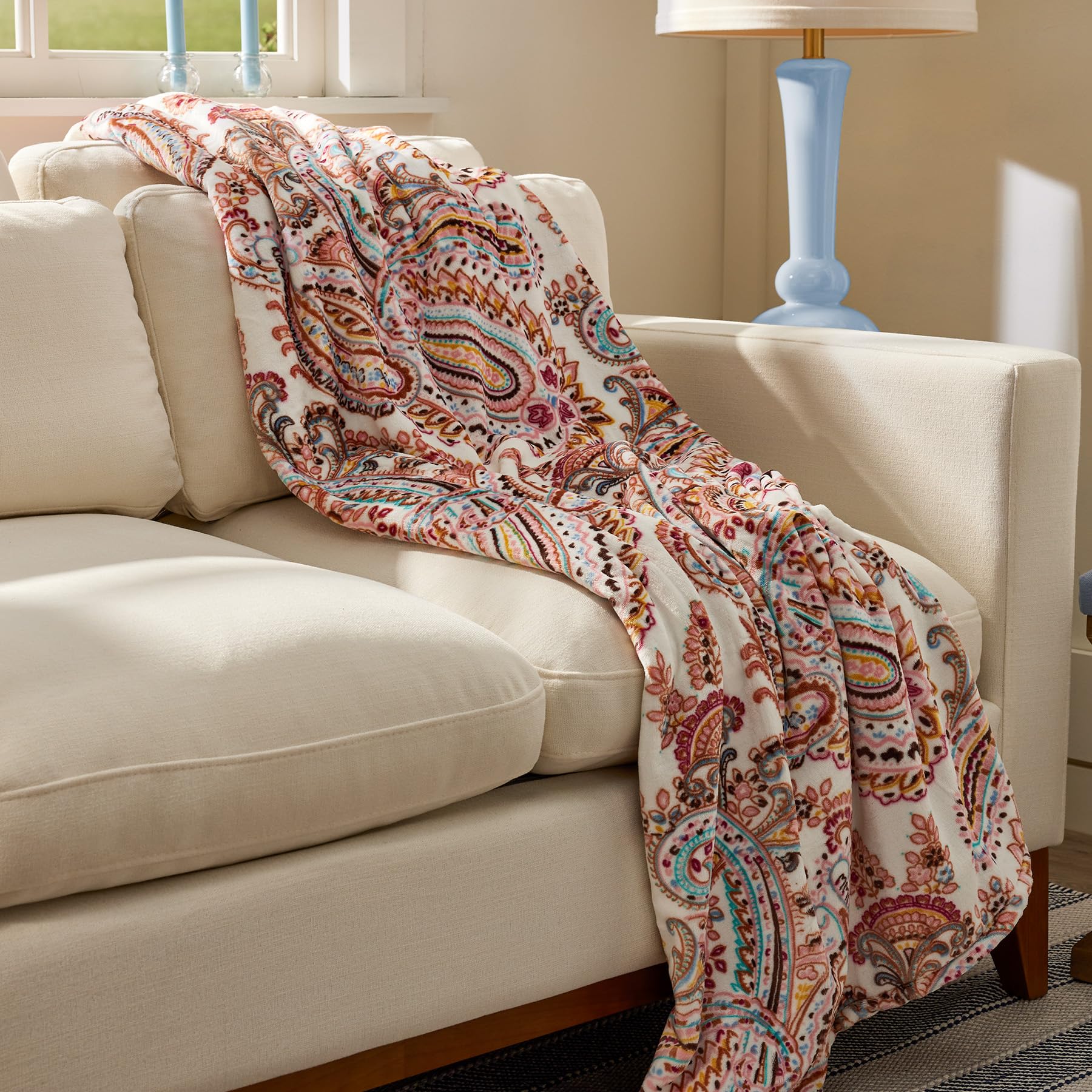Vera Bradley Women's, Oversized Fleece Plush Throw Blanket, Sand Paisley, Twin/Twin XL