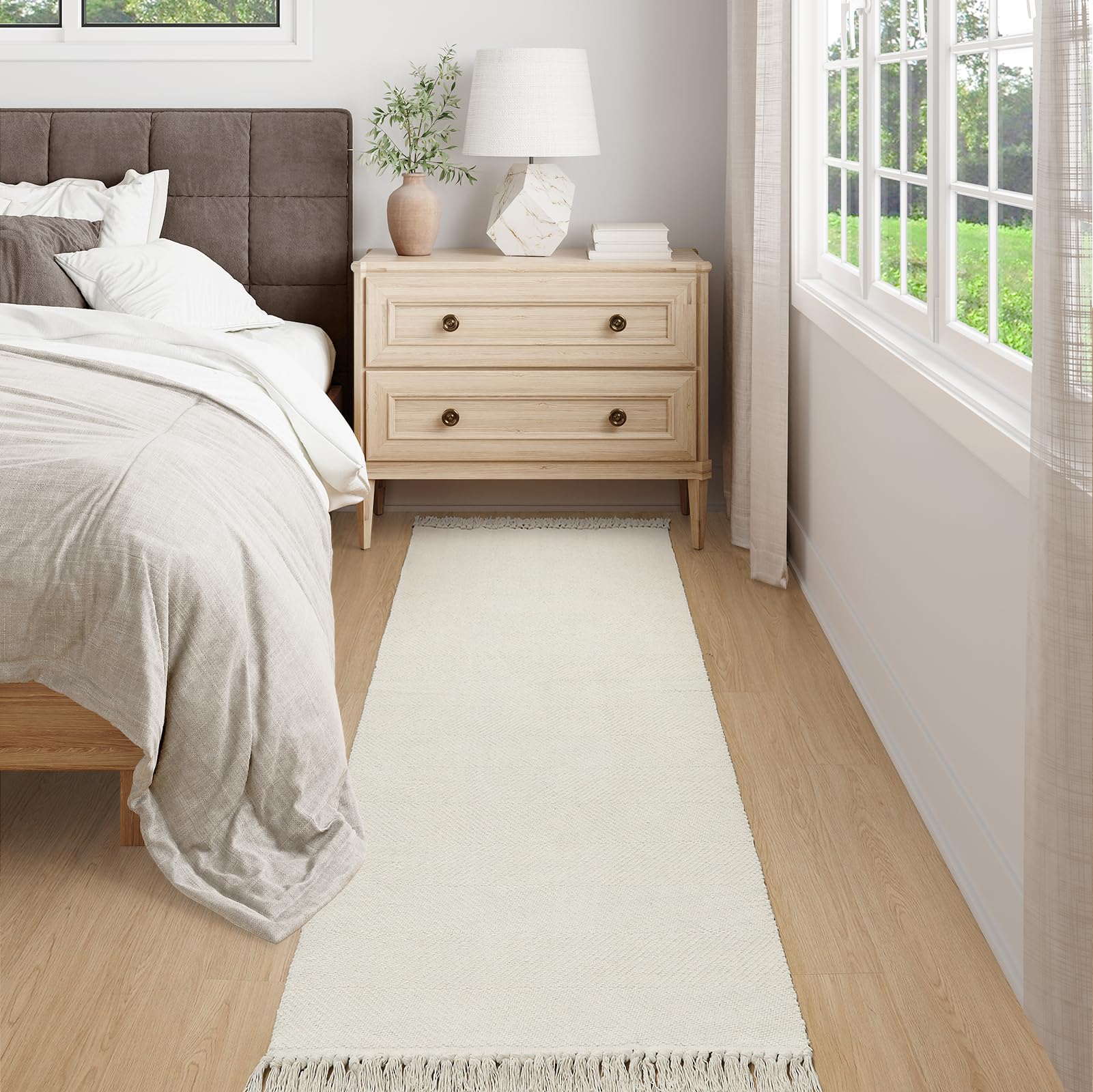 Collive Long Hallway Runner Rug 2.6' x 8', Washable Runner Indoor Entryway Rug, White/Beige Braided Woven Kitchen Runner Rugs Low-Profile Front Door Floor Carpet for Laundry Room Bedroom Doorway