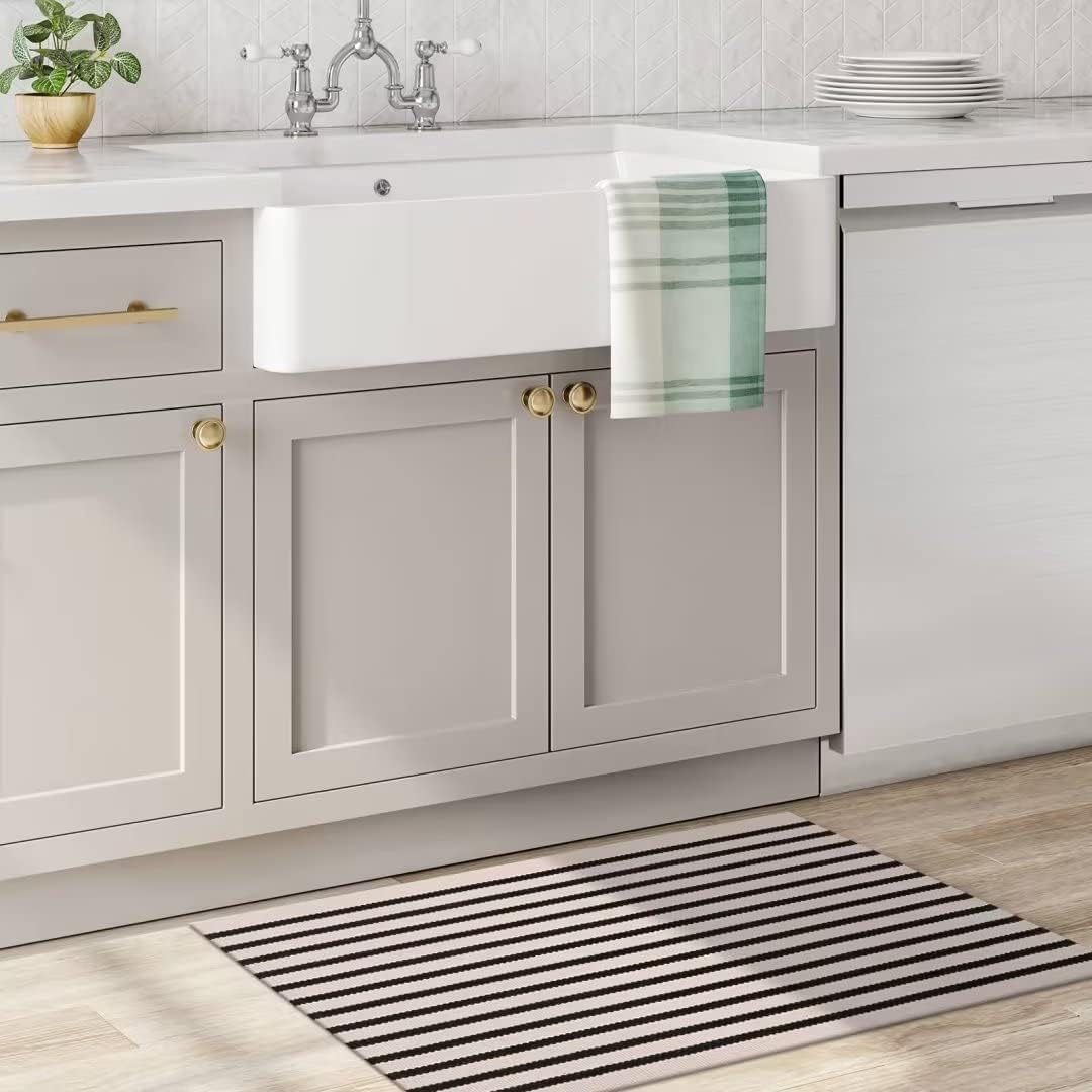 LEEVAN Washable Proch Rug Soft Entryway Rug 2.3'X3.6', Cotton Woven Bathroom Rugs Front Porch Decor Black and White Area Rug Outdoor Rug