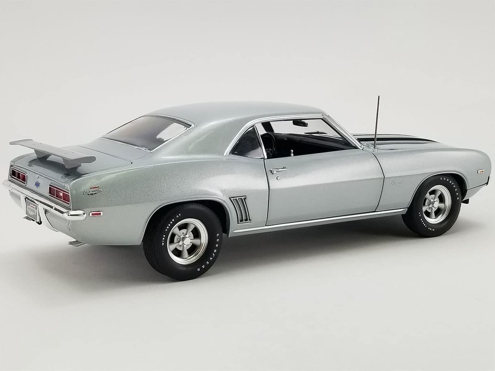 1969 Chevy COPO Camaro Cortez Silver Met w/Black Hood Stripes Built by Dick Harrell Ltd Ed to 1128 pcs Worldwide 1/18 Diecast Model Car Acme A1805725