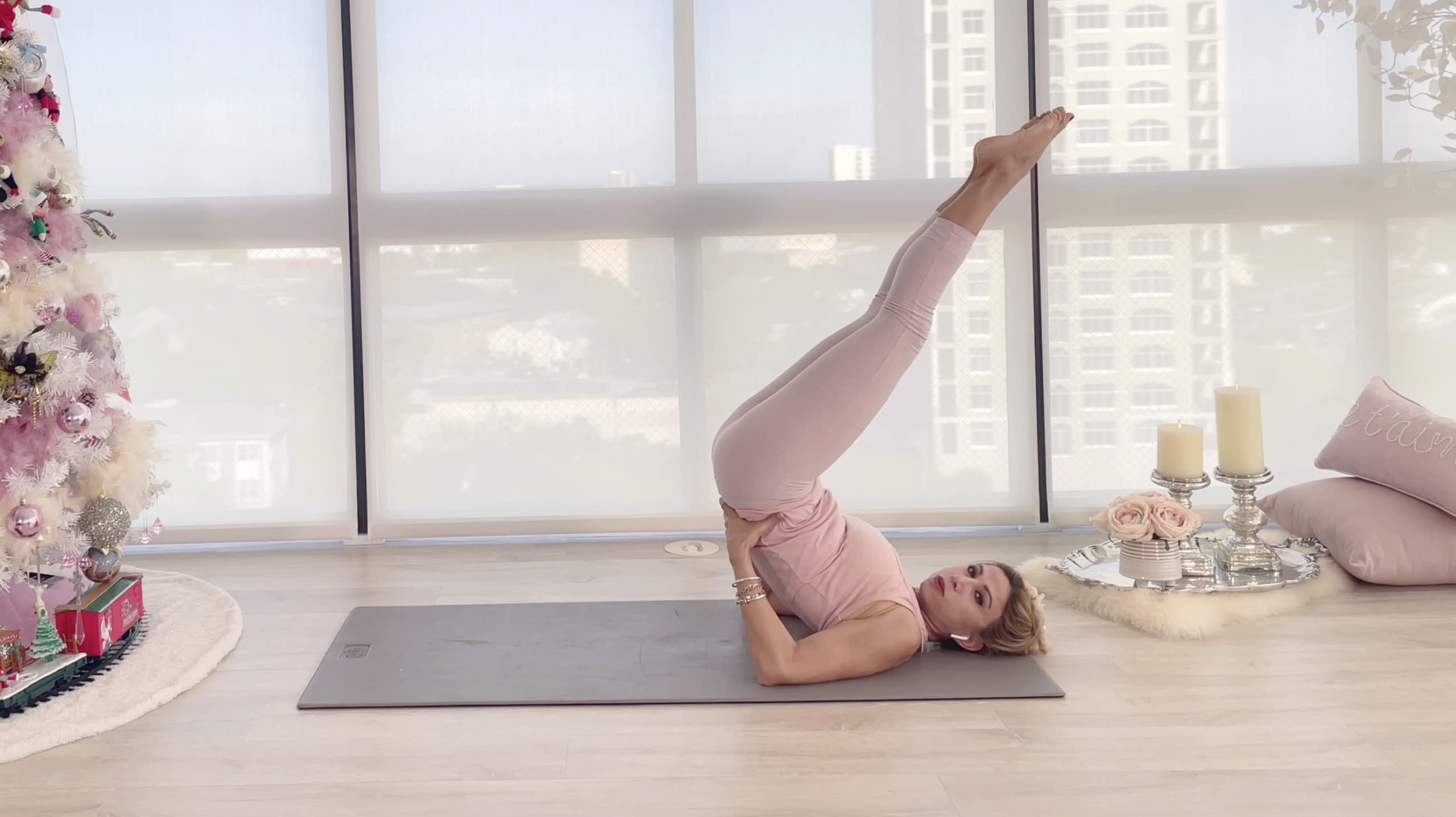 TANGOFLEX: HOLIDAY EDITION - Complete full body, core strength, stretch & cardio workouts