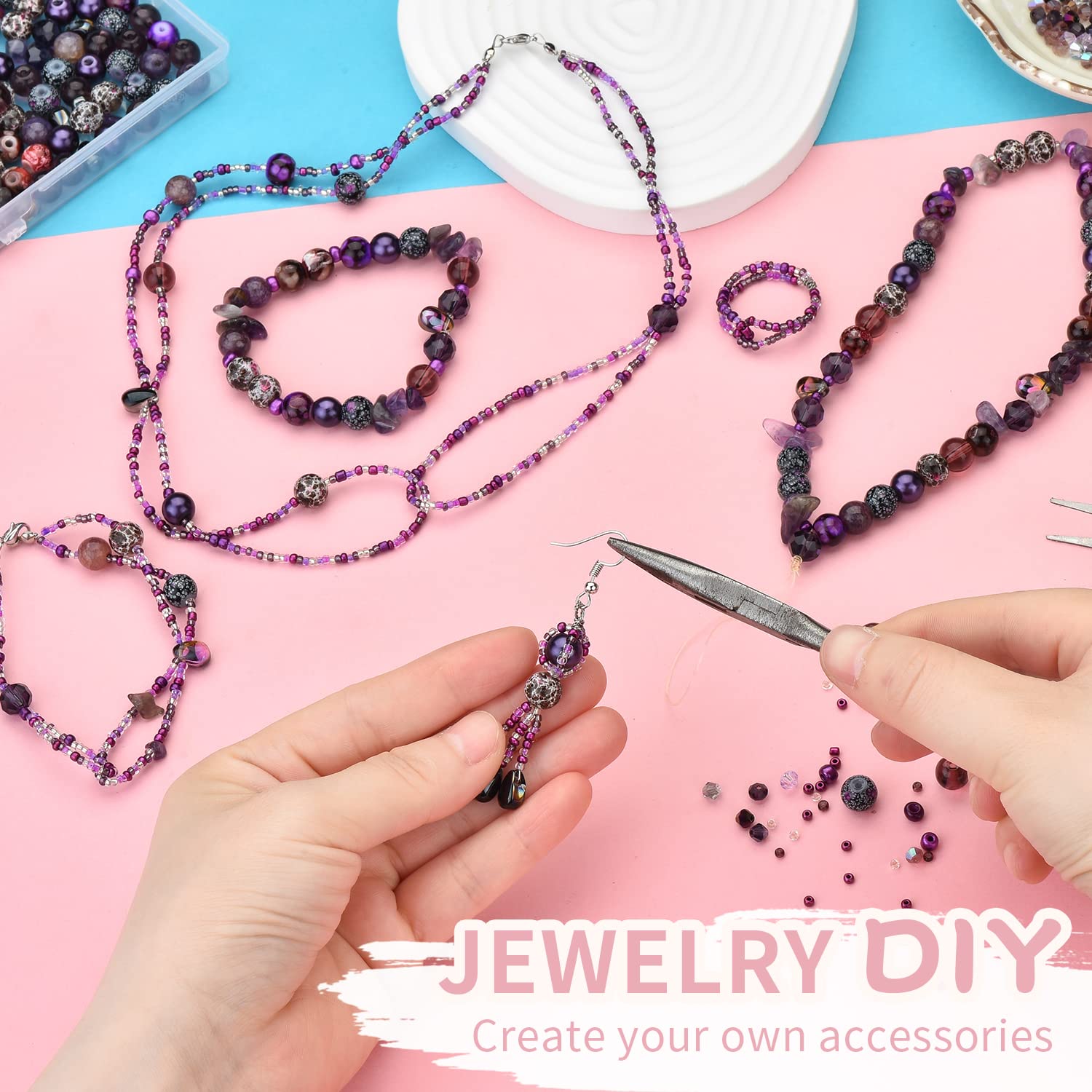 900pcs Glass Craft Beads for Bracelet Making Kit, Include Assorted Round/Bicone/Seed/Rock Beads and Teardrop Pendant for Jewelry Making, Necklace, Art, Designer Charms