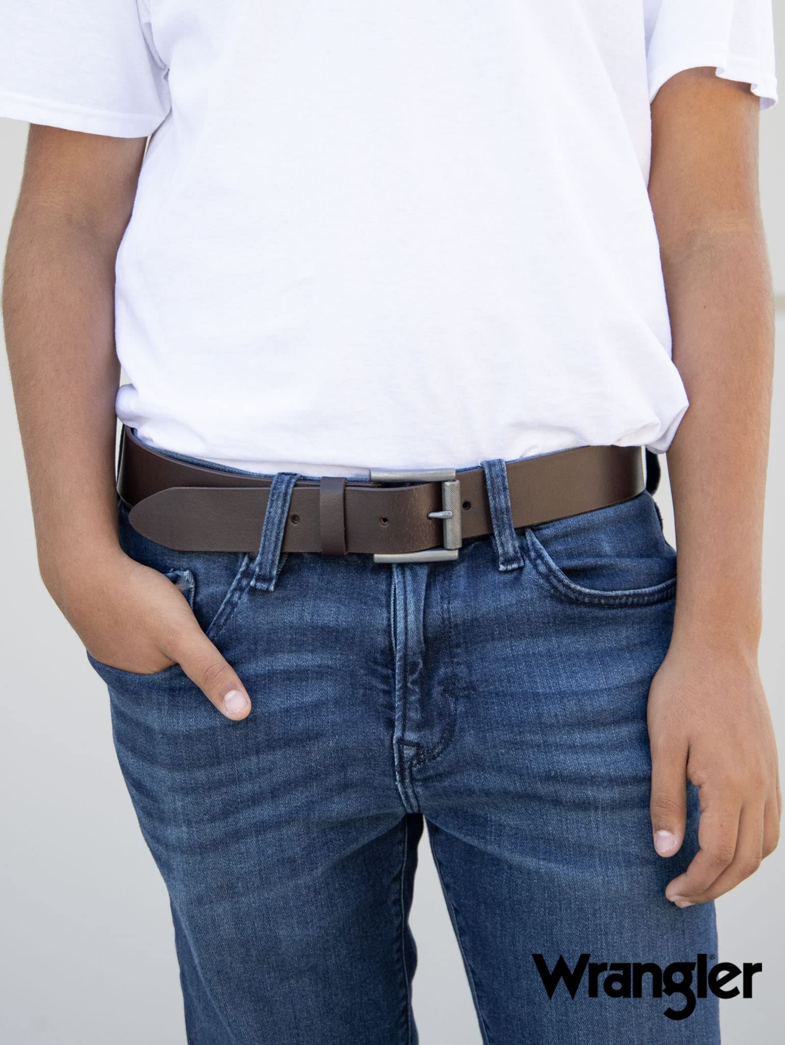 Wrangler Men’s Leather Mountain Casual Every Day Belt for Jeans, Khakis Brown 36