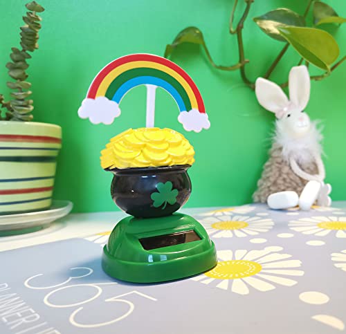 2pcs Car Solar Bobble Head Toy, St. Patrick's Day Leprechaun Powered Dancing Figurine Ornament, Shaking Figures Dashboard Decor, Festival Gifts for Car Office Home Desk Table Decoration