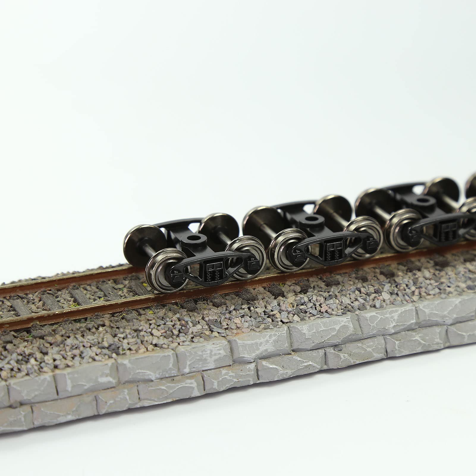 4pcs HO Scale 1:87 Model Trains Bogies with 33" DC Metal Wheels (Style B)