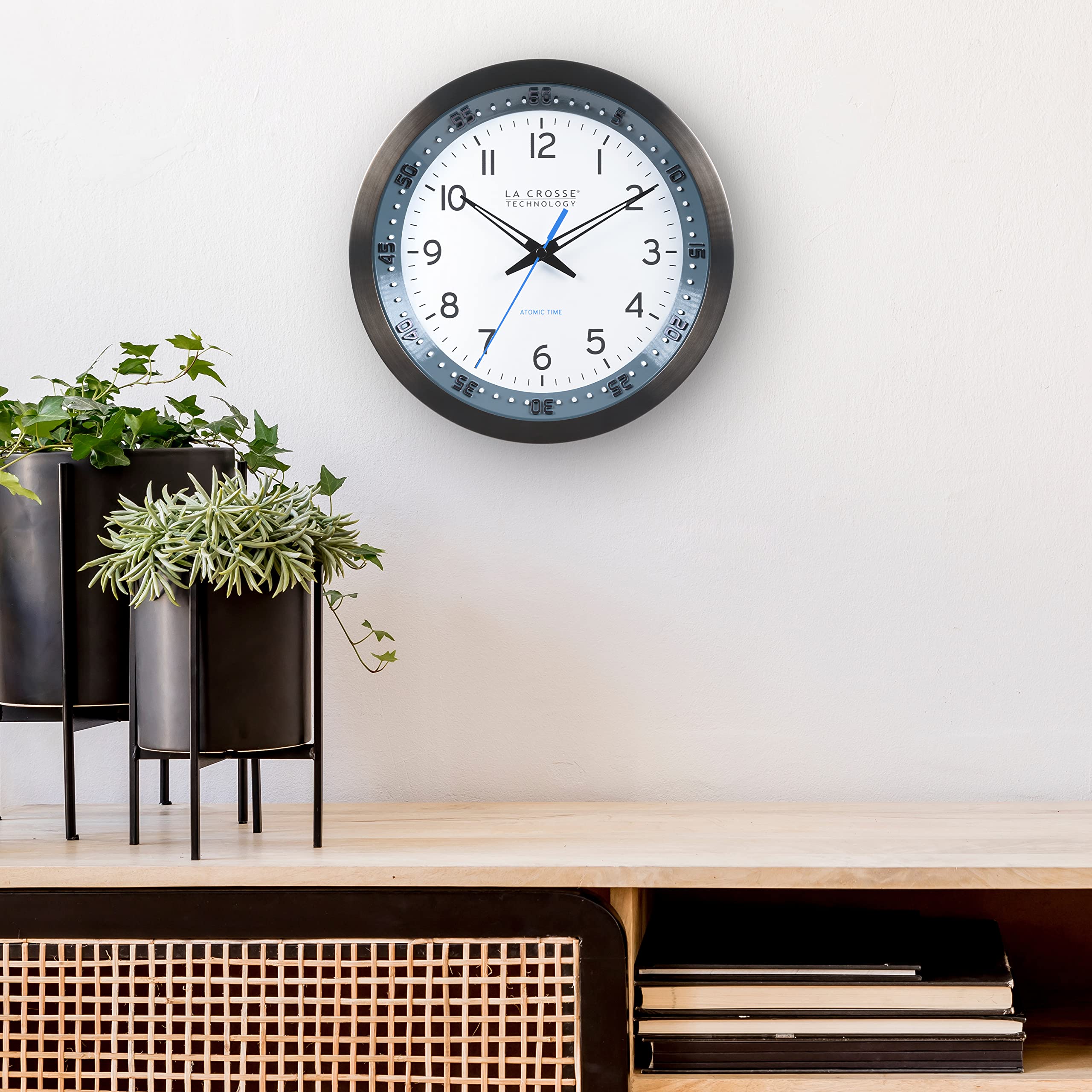 La Crosse Technology 404-54667-INT 10-Inch Atomic Chapter Ring Stainless Steel Analog Clock