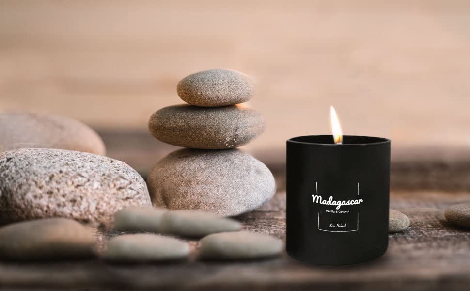 Relaxd Premium Vanilla & Coconut Scented Natural Soy Wax Candle (Madagascar), Large, Long Lasting Aromatherapy Essential Oil Candles
