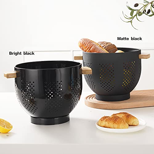 Metal Colander with Wood Handle, Powder Coated Steel Large Kitchen Strainer Stable Base (5.5 quart, MatteBlack)