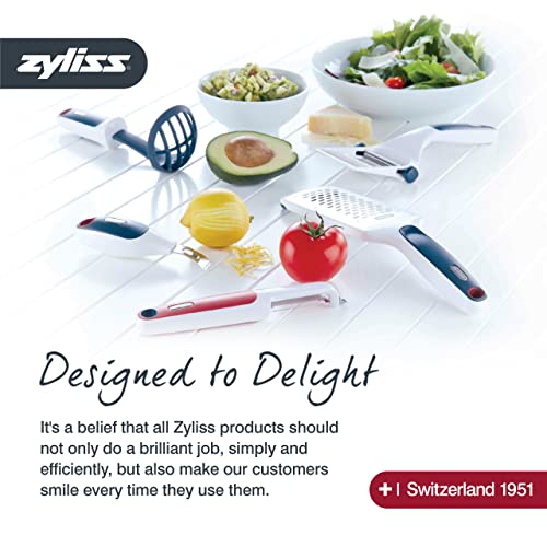 Zyliss Easy Spin Salad Spinner - Salad Spinner with Pull Cord - Lettuce Colander - Manual Vegetable and Fruit Washer and Dryer - Dishwasher Safe Vegetable Spinner with Brake - Green/White, Large