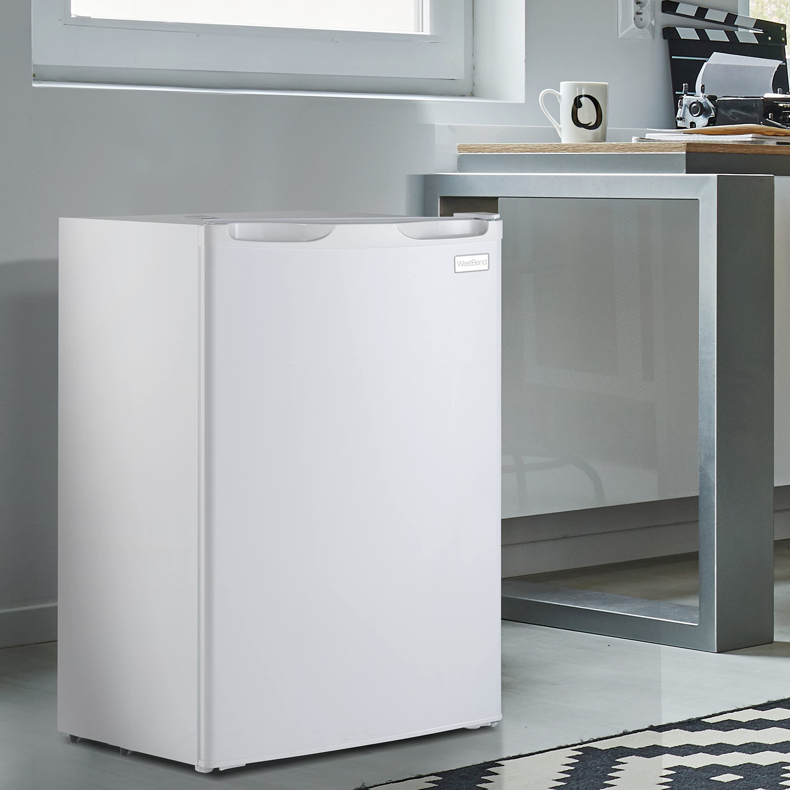 West Bend WBR44W Mini Fridge Compact Refrigerator for Home Office or Dorm, with Reversible Door, Energy Star Rated, 4.4 Cubic Feet, White