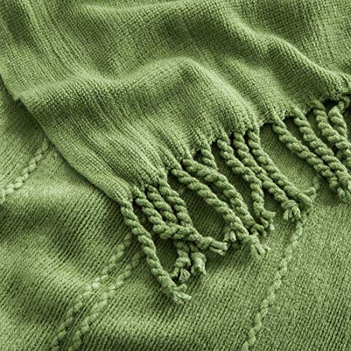 Revdomfly Knitted Throw Blanket Green Farmhouse Woven Blankets with Fringe Tassels for Couch Bed, 47" x 67", Green