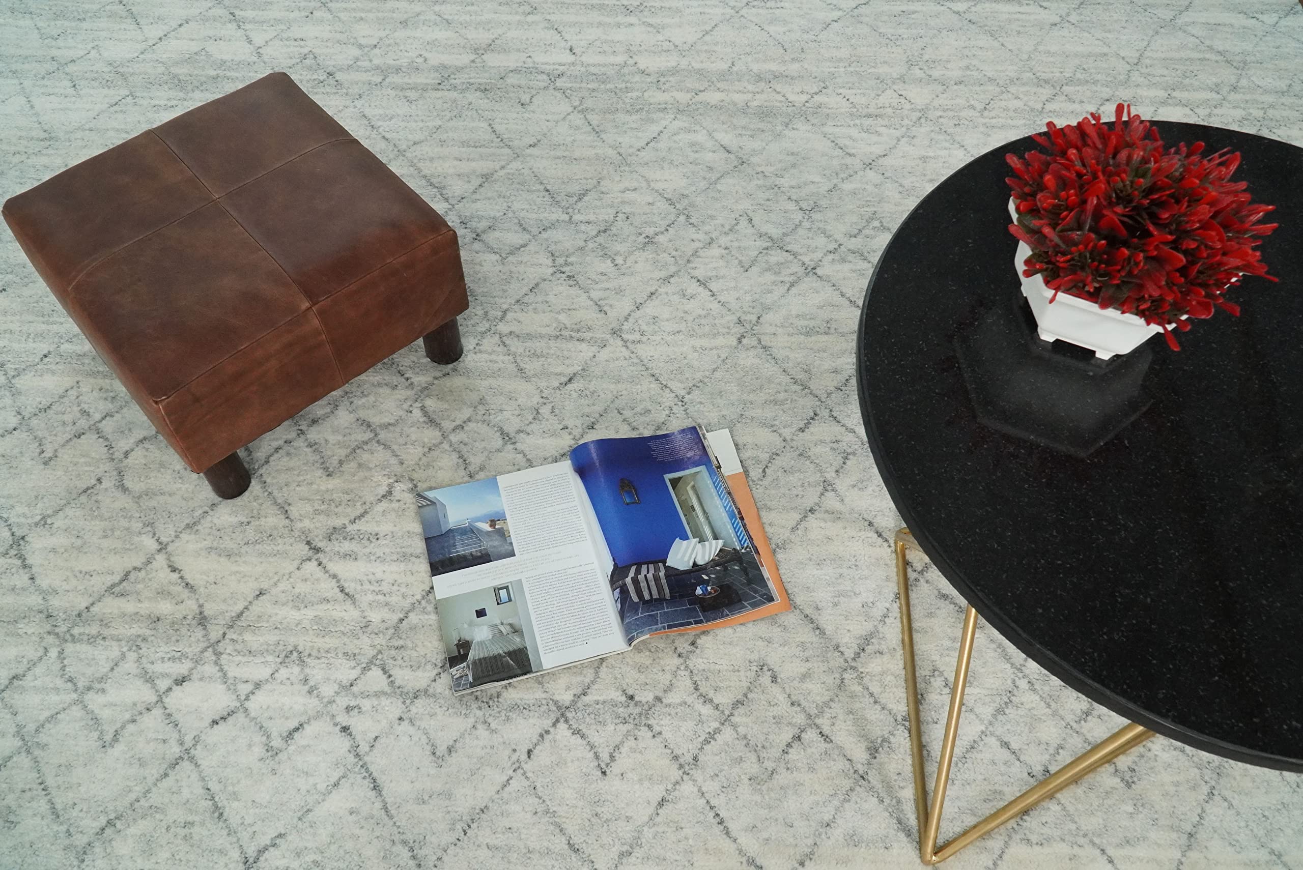 Artisan's Arc Hand Woven Silver and Gray 8x10 Trellis Moroccan Rug Made with Fine Wool | CP79810