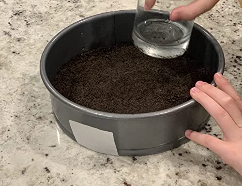 The Smart Baker - Perfect Parchment Paper - 9 inch Round Cake Pan Liner with Lift Tab. 24 Pre-Cut Baking Sheets. Greaseproof Non-Stick Baking Paper