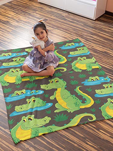 Crocodile Alligator Hiding in Pond Soft Throw Blanket All Season Microplush Warm Blankets Lightweight Tufted Fuzzy Flannel Fleece Throws Blanket for Bed Sofa Couch 50"x40"