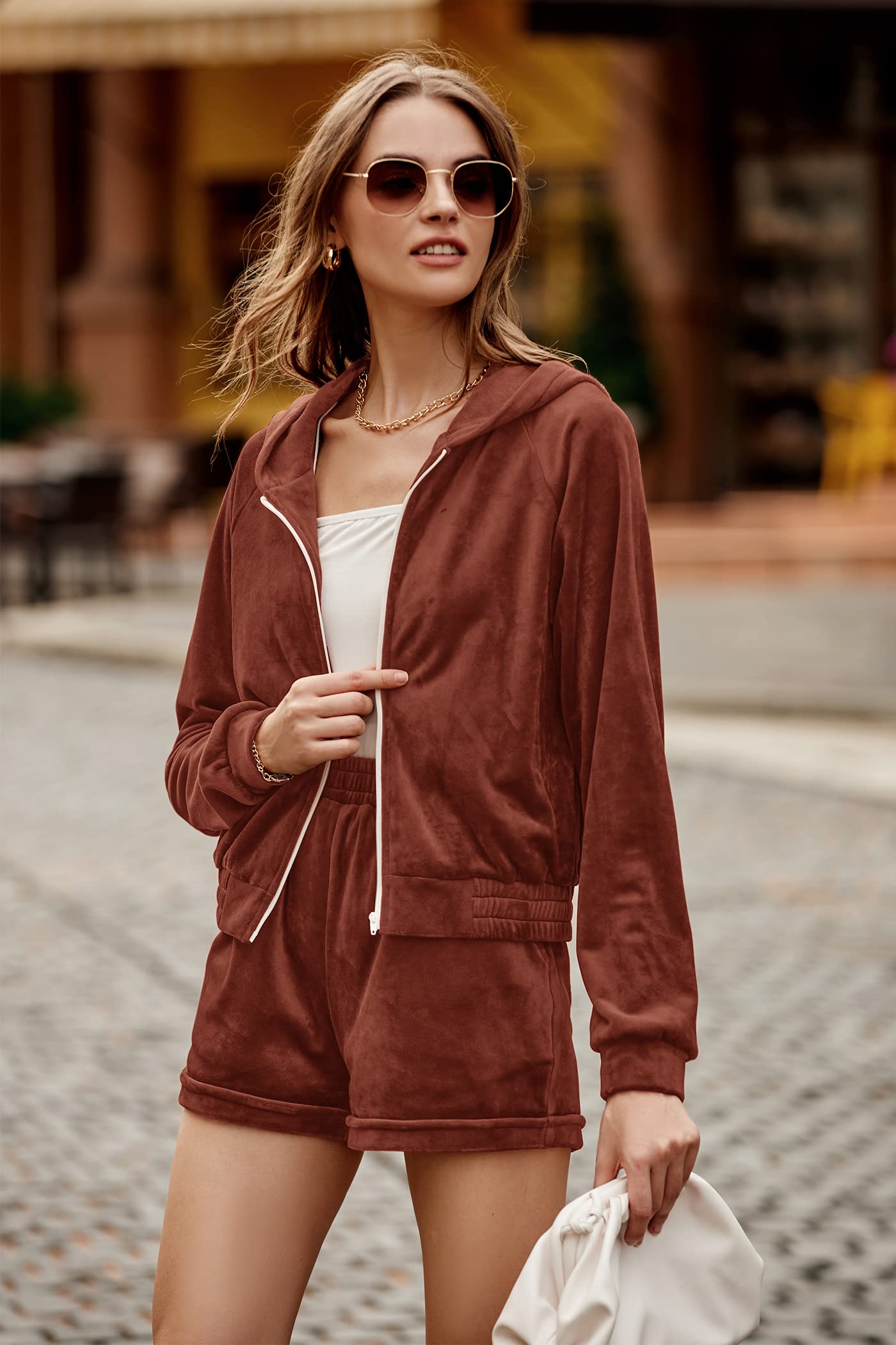 PRETTYGARDEN Women's 2 Piece Velour Tracksuit Casual Long Sleeve Zip Up Hoodie And Shorts Set Jogger Outfits (Caramel,Medium)