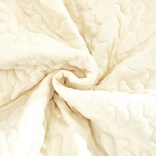 DaDa Bedding Yellow Floral Lap Quilt - Quilted Throw Blanket - Hummingbirds Farmhouse Red Flowers for Couch, Sofa or Bed- Scalloped Edges Bright Vibrant for Biophilic Design - 50 x 60