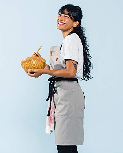 Caldo Daily Cotton Kitchen Apron for Cooking- Mens and Womens Professional Chef or Server Bib Apron - Adjustable Straps with Pockets and Towel Loop (Grey)