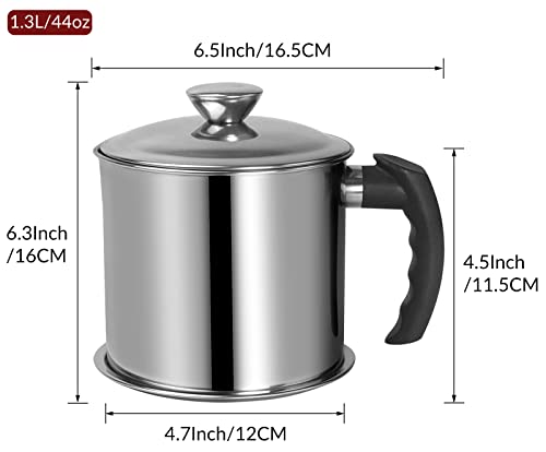 Tellshun Bacon Grease Container with Strainer 1.3 L / 44 oz Stainless Steel Cooking Oil Keeper with Lid and Tray Easy-Grip Handle Suitable for Storing Frying Oil and Cooking Grease (1.3, Silver)