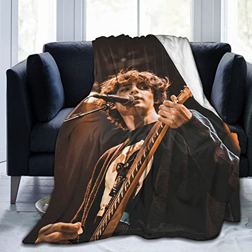 MEROHORO Finn Wolfhard Throw Blanket, Air-Conditioning Blanket, Super Soft & Comfy Flannel Fleece Blanket, Lightweight Cozy Microfiber Anti-Pilling Plush Blanket for Sofa Chair, Bed, Couch (3 Sizes)