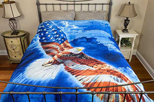 Dawhud Direct American Eagle Fleece Blanket for Bed, 75" x 90" Queen Size Eagle Fleece Throw Blanket for Men, Women and Kids - Super Soft Plush Eagle Blanket Throw Print Blanket for Eagle Lovers