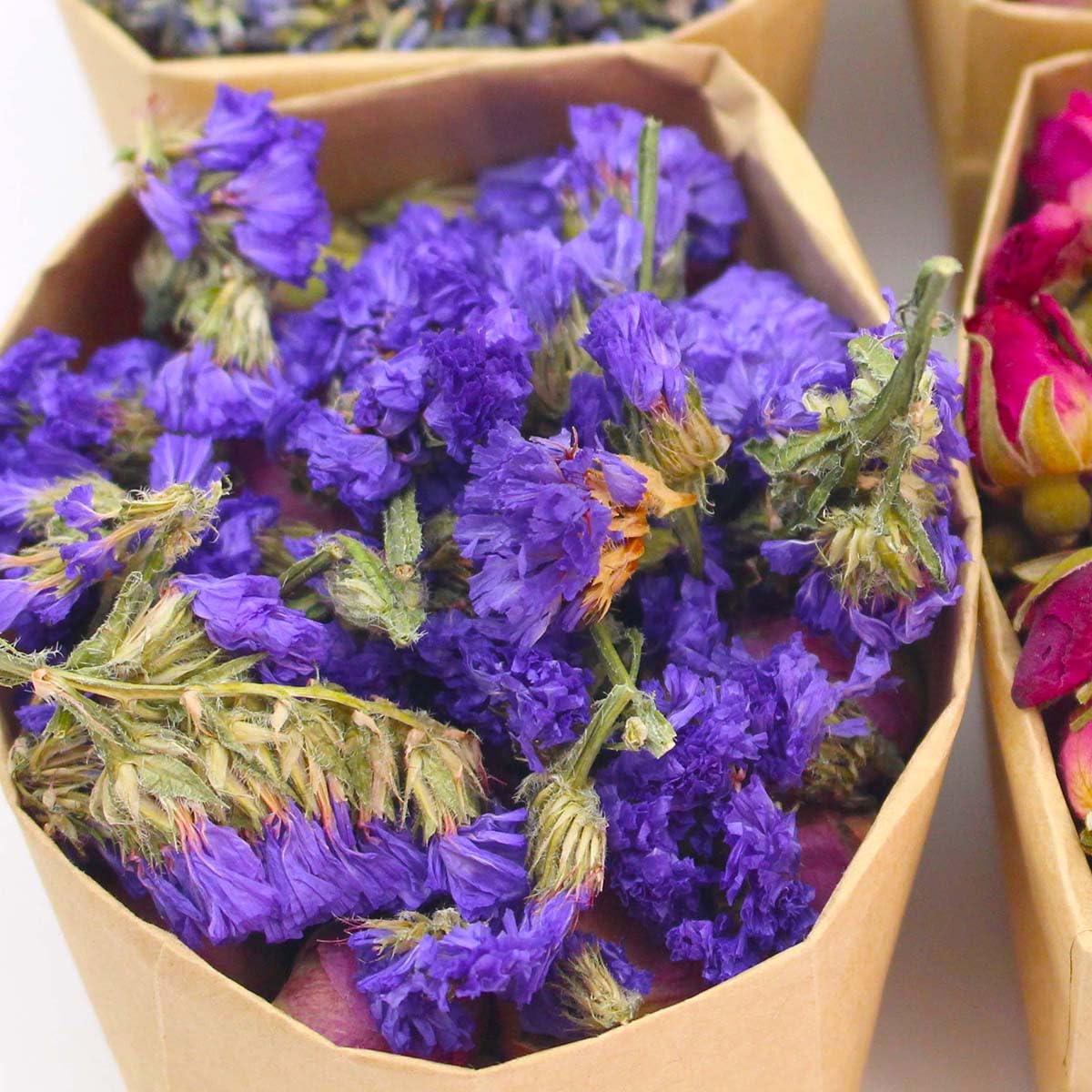 9 Bags Set Dried Flowers - Candle Making Soap Making DIY Candel Natural Flowers-Lemon,Lily,Don't Forget Me,Lavender,Mint Leaf,Rose Petal, Red Rose,Globe Amaranth,Chrysanthemum.