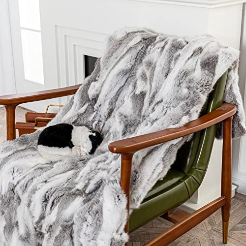 Natural Real Rabbit Fur Throw Blanket Pelt Luxury Fluffy Soft Cozy Plush,Thick Warm Blanket for Couch, Sofa and Bed,55.1 in x62.9in(Gray)