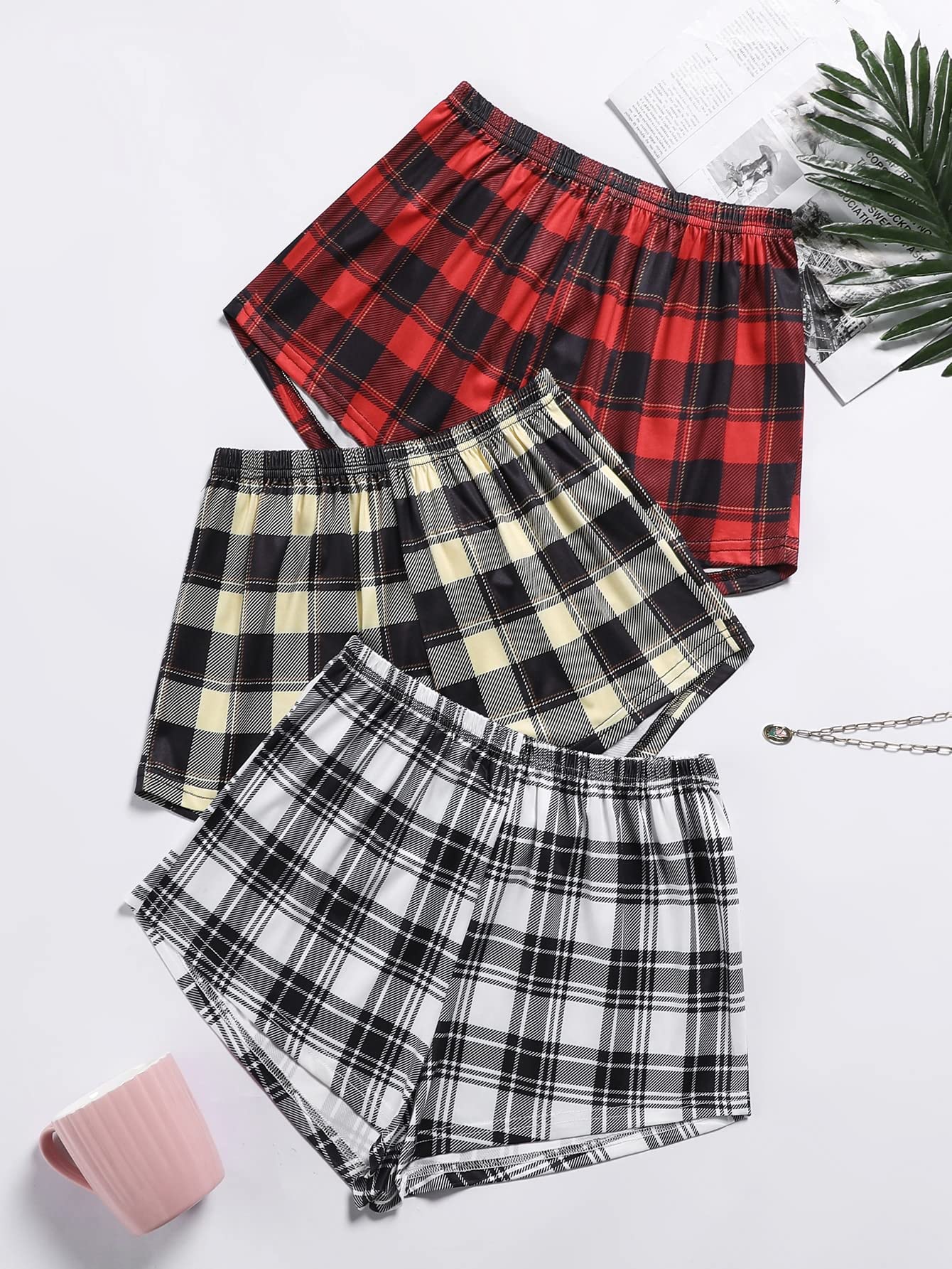 Verdusa Women's Plaid Print Elastic Waist Pajama Bottom Sleepwear Lounge Short Red Black White S