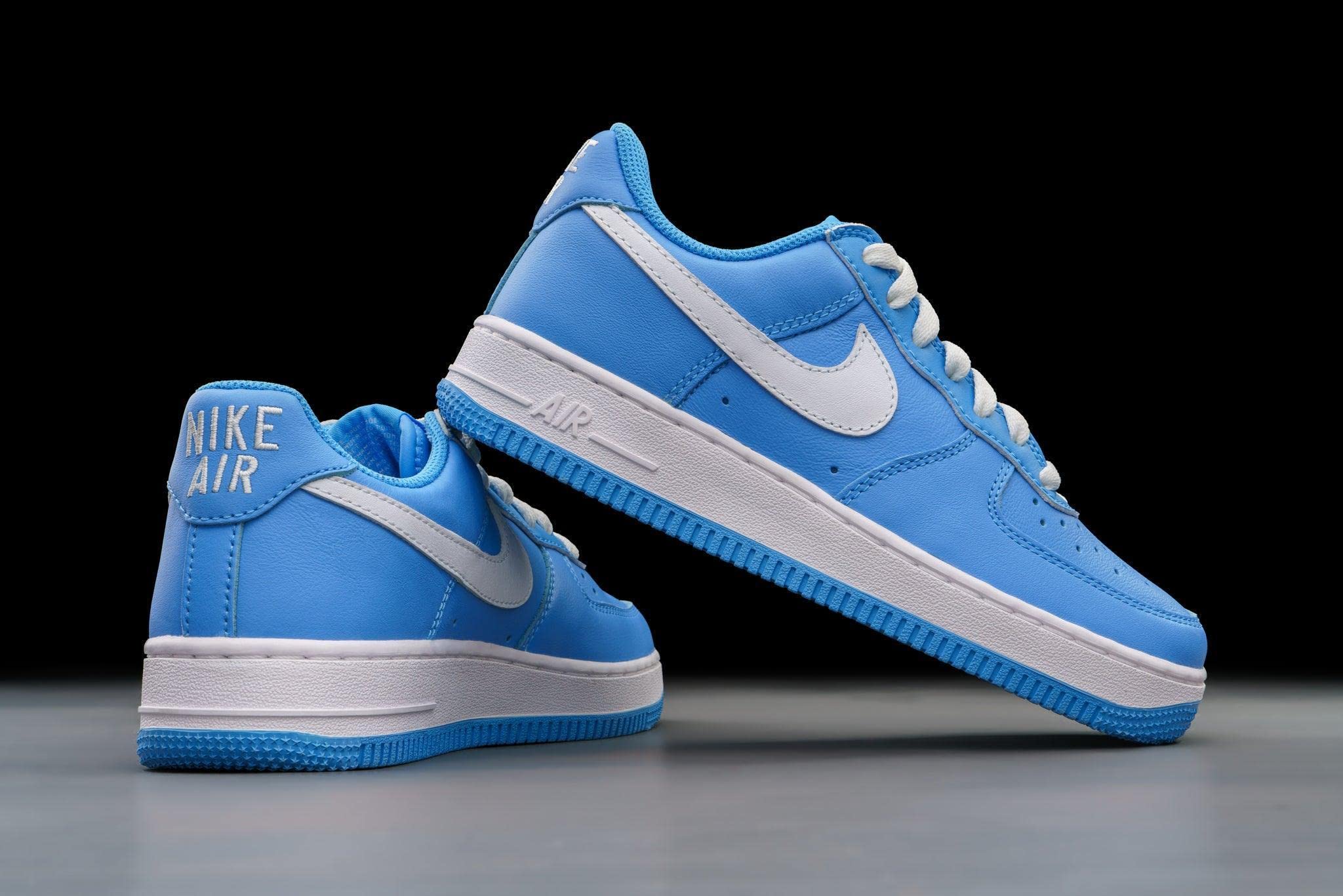 NIKE Men's Retro Basketball Shoes, University Blue White Metallic, 9.5 AU