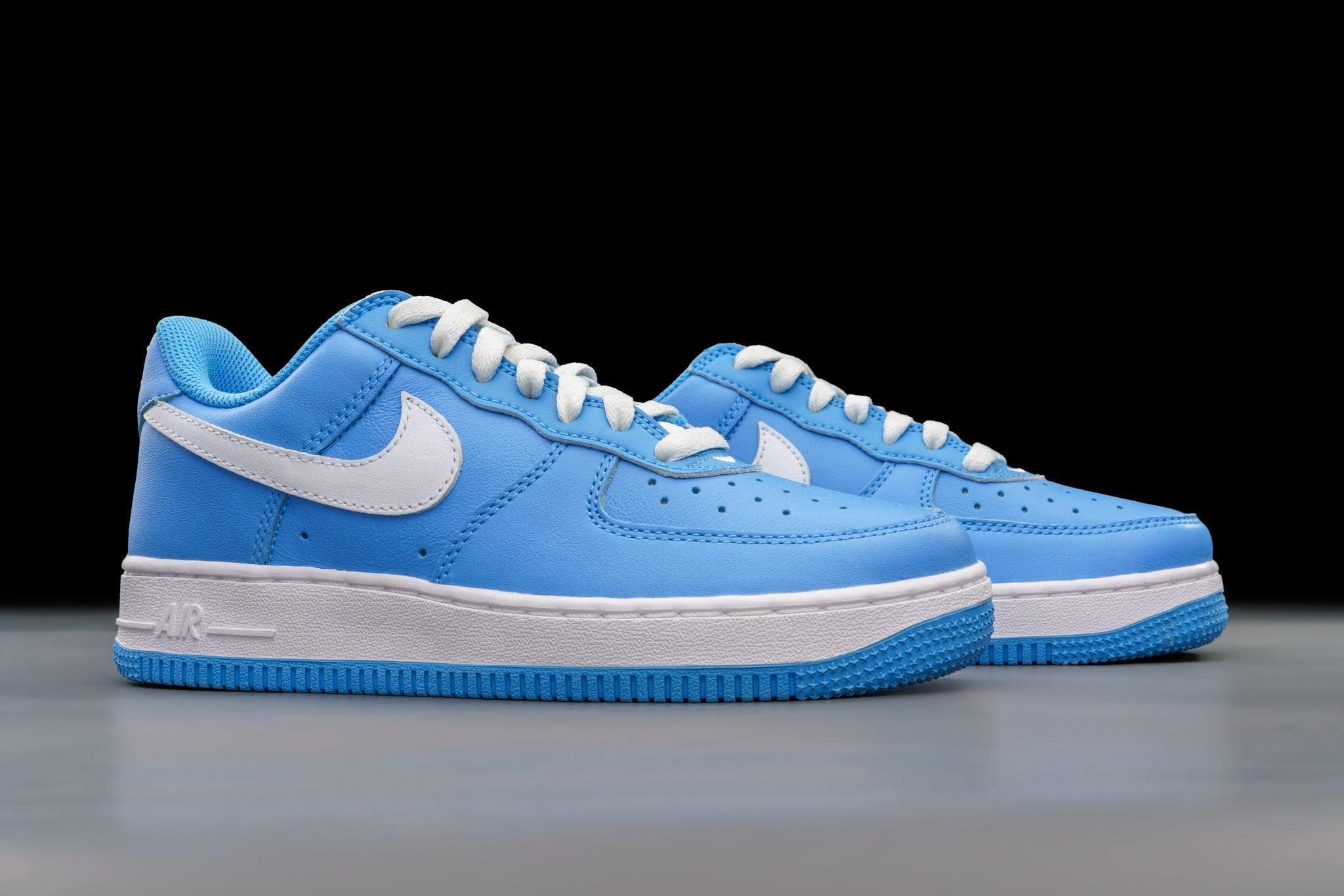NIKE Men's Retro Basketball Shoes, University Blue White Metallic, 9.5 AU