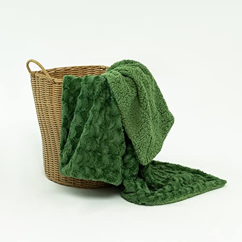 HT&PJ Throw Blanket Super Soft Fluffy Faux Fur Blankets Premium Sherpa Backing Warm Decorative for Bed, Sofa, Couch - Green, 50x60in