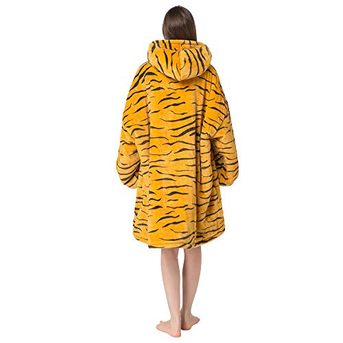 RONGTAI Oversized Wearable Blankets,Soft Plush Printed Sherpa Blanket Sweatshirt with Pockets,One Size Fits All,Tiger