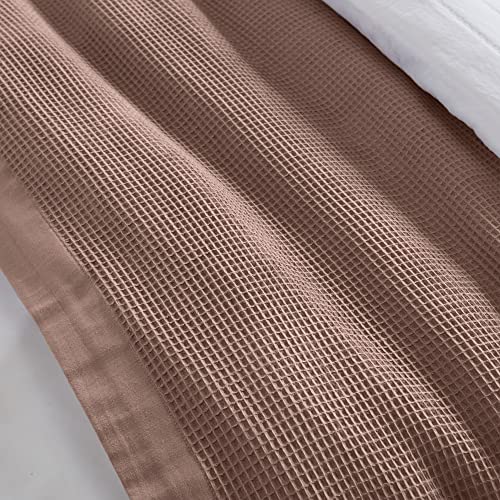Great Bay Home 100% Cotton Rose Waffle Weave King Blanket | Lightweight and Breathable | Soft Versatile Redwood Bed Blanket | Perfect for Layering Cotton Blanket | Hazel Collection