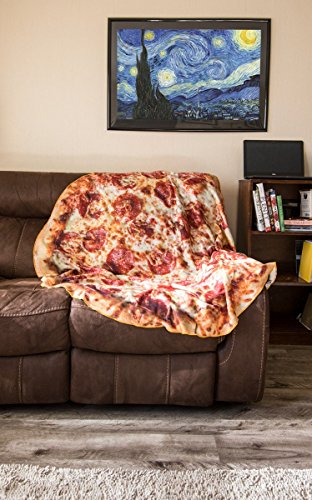 Calhoun Ultra-Realistic Lightweight Novelty Decorative Throw Food Blanket (Pizza)
