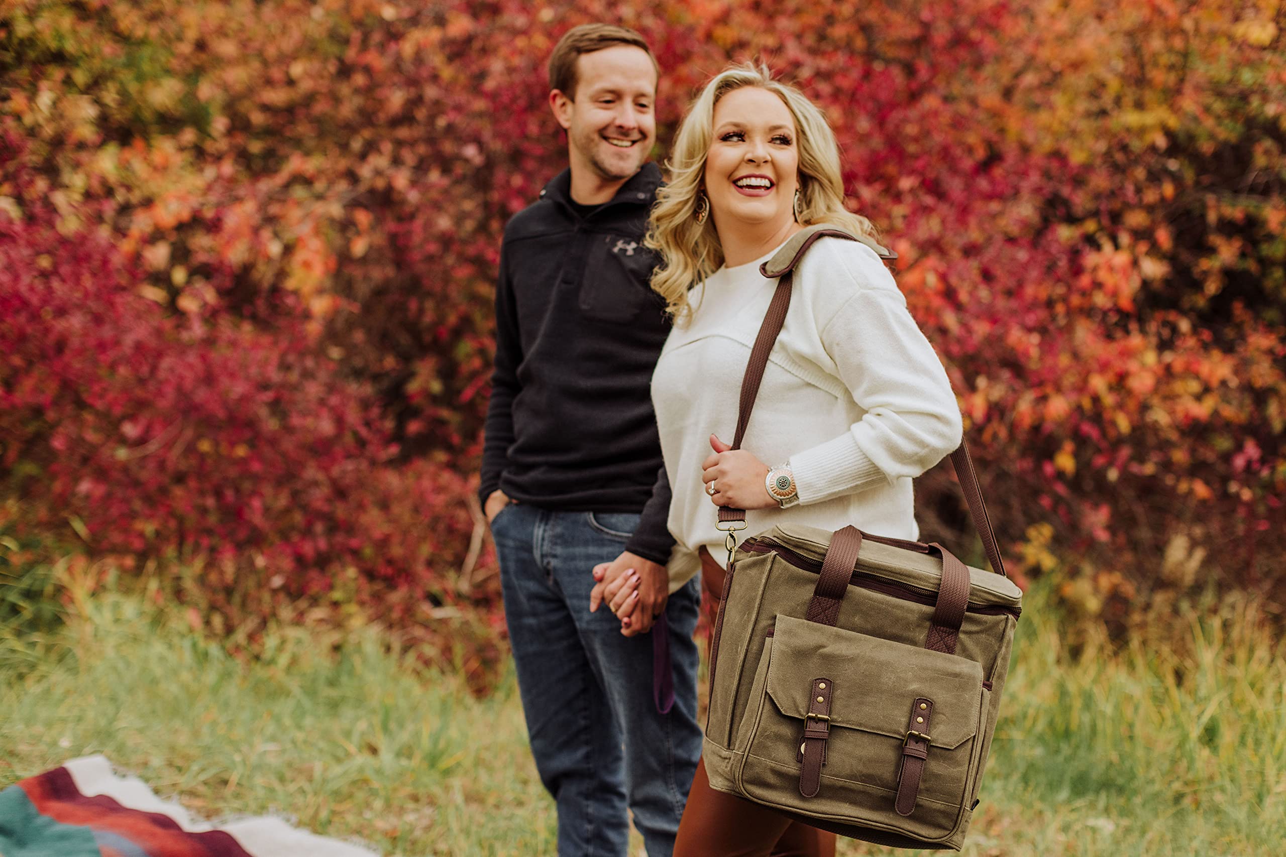 LEGACY - a Picnic Time Brand - Weekender Distressed Waxed Canvas 6 Bottle Insulated Wine Bag, Soft Cooler Wine Tote Bag, Wine Picnic Bag, (Khaki Green)