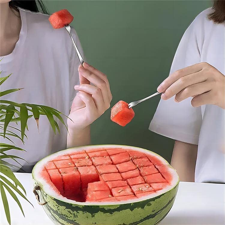 TBESTOACC Watermelon Slicer, 304 Stainless Steel Watermelon Cutter, Quickly Safe Fruit Cutter, Slicer Carving Tools for Kitchen (silver)