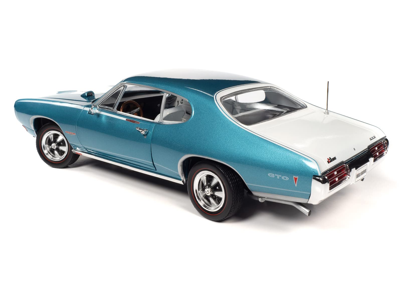 American Muscle 1968 Pontiac GTO Hardtop (Hemmings) 1:18 Scale Diecast